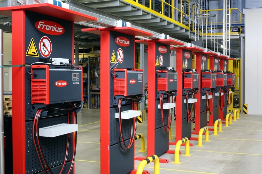 PARKELJ SLOVENIJA: Smjernice za izgradnju punjača za viljuškar ...